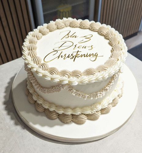 Vintage Lambeth Round Cake ⭕ | create-a-cake