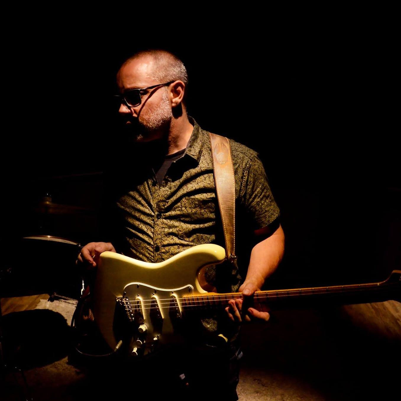 Claudio Sanches | Diving College