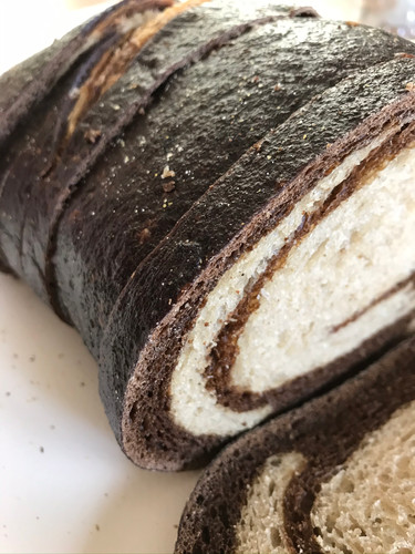 Marble Rye Bread: Delivering In The USA | Order Now!