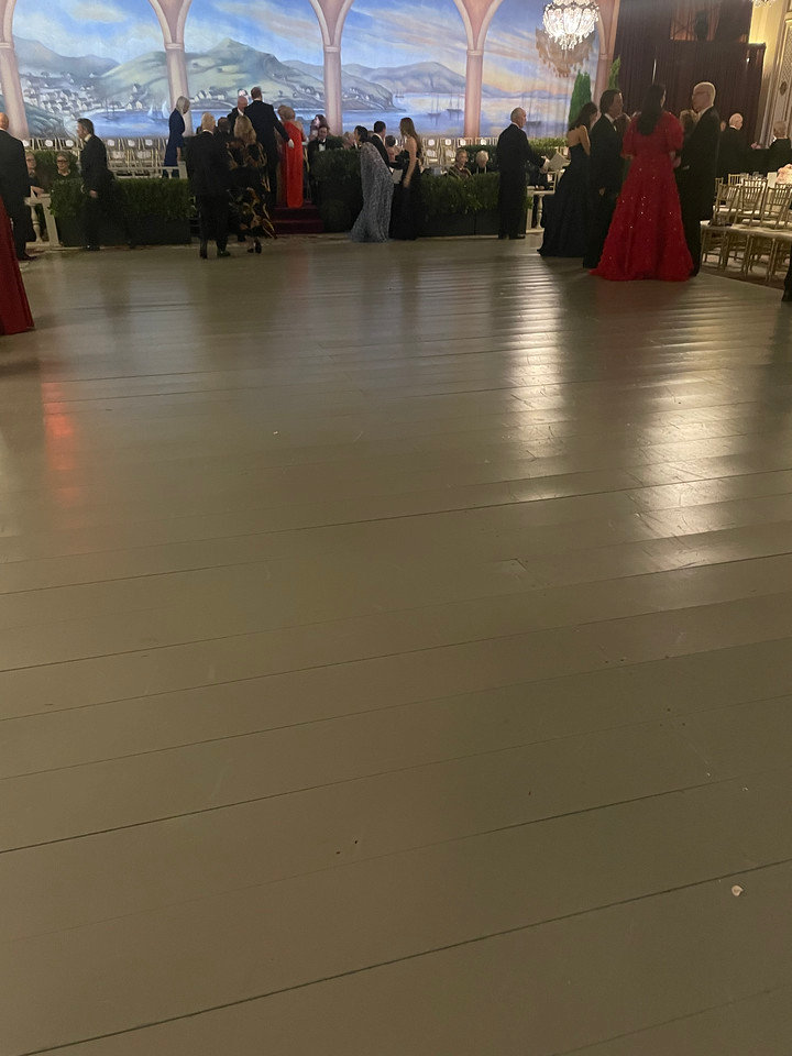 GRACE PLANKED DANCE FLOOR - Hensley Event Resources