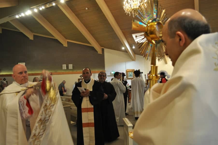 On Divine Mercy Sunday faithful urged to trust in Christ’s mercy, pass ...