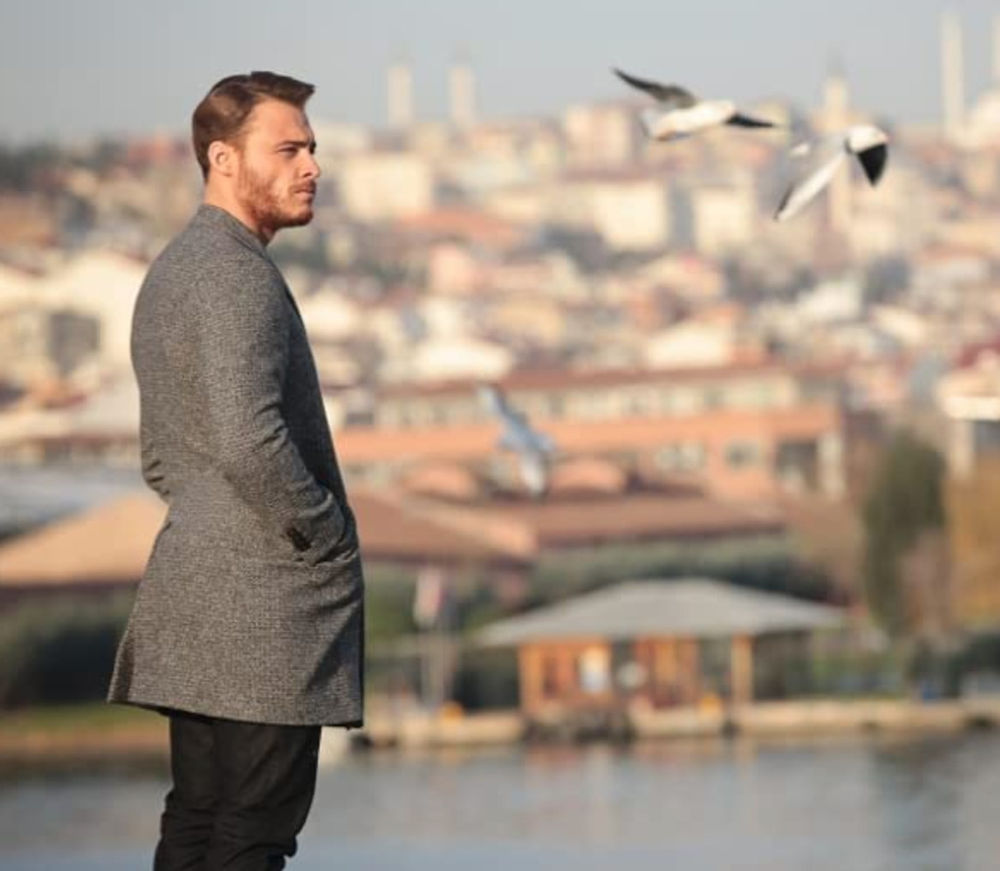 Seref Meselesi ~ Review