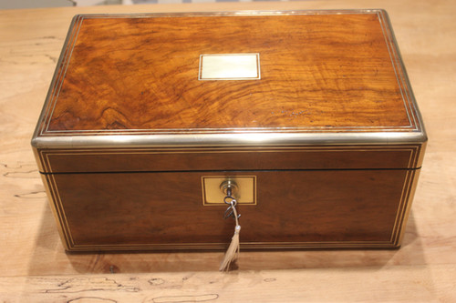 Victorian figured walnut writing slope with Bramah lock and keys 4910 ...