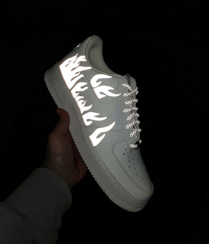 AF1 : Reflective Flames | Courtside