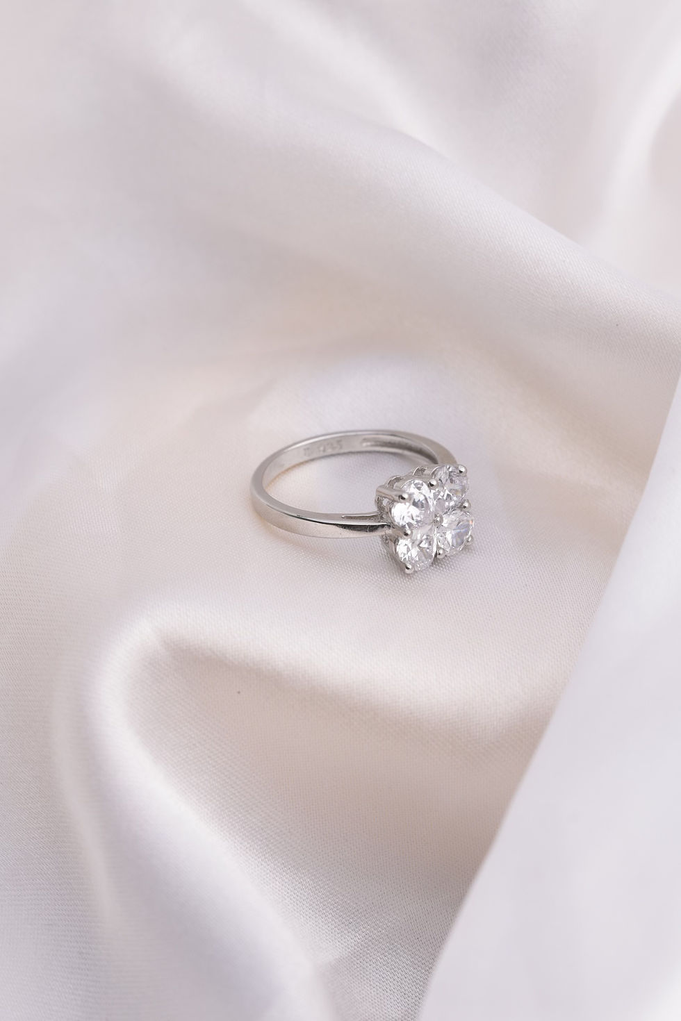 Home | Rosa Jewellery