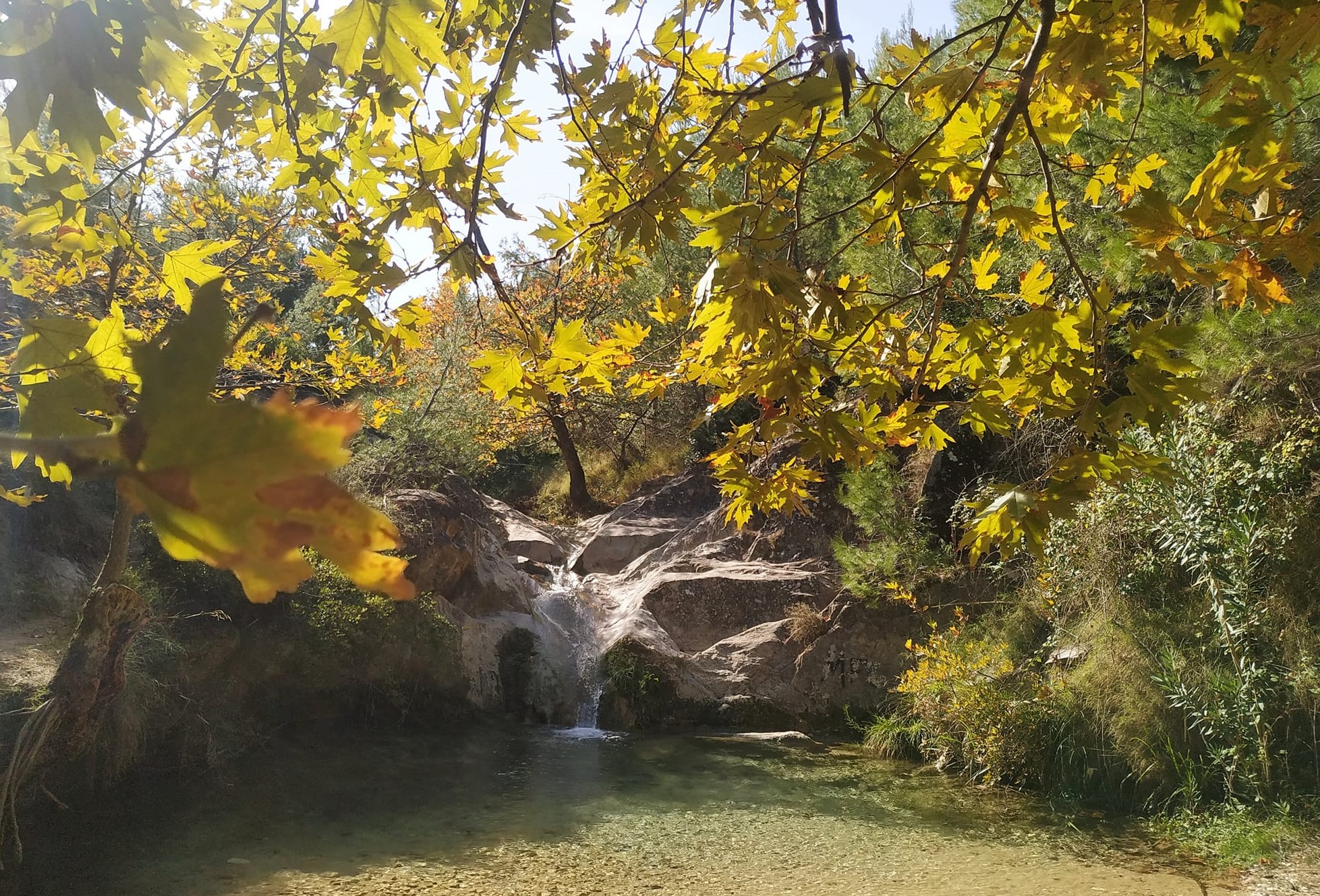 Ψάχνοντας τον κρυμμένο καταρράκτη της Ραπεντώσας! | Μαραθώνια Μονοπάτια