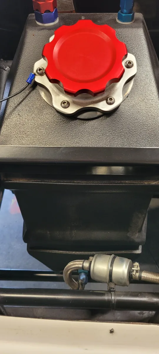 LEGENDS STANDARD FUEL CELL | FRP Dominion