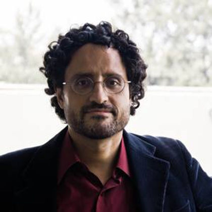 Sensibilidad y Razón: Entrevista a Diego Lizarazo