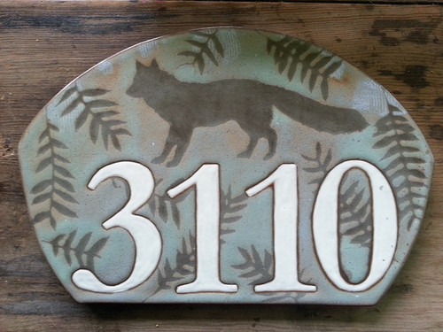 Graystone House Number with Fox | Markgraf Clayworks