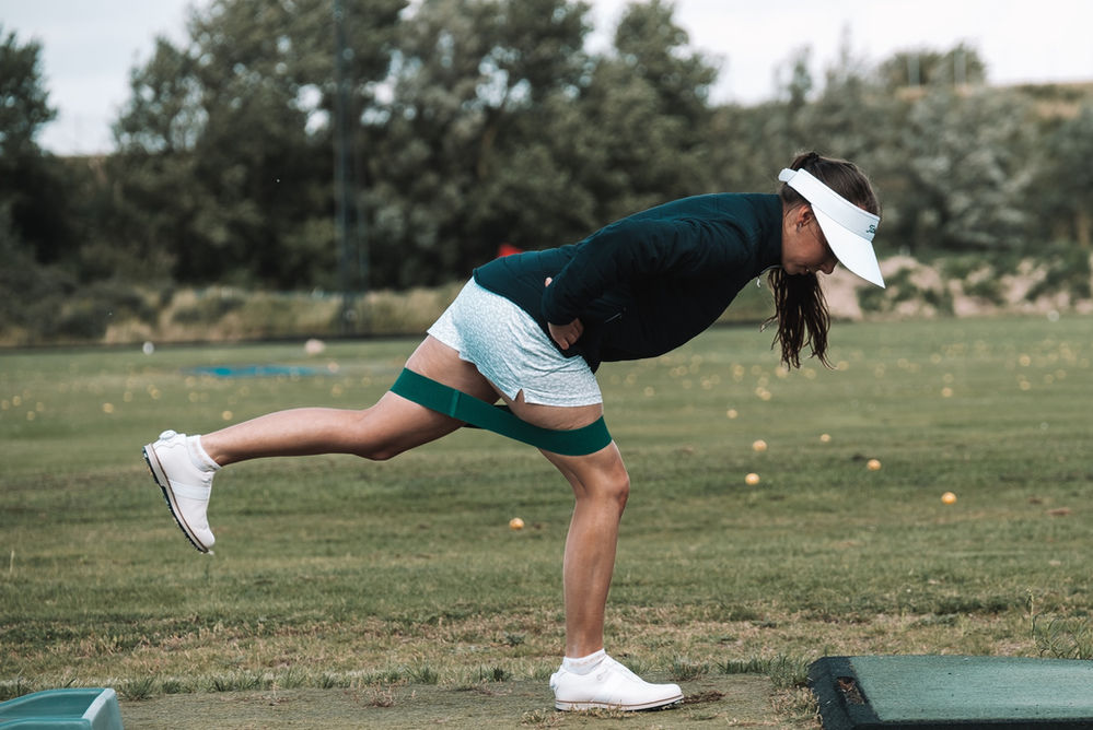 Establishing the body-swing connection before a round. This is how.