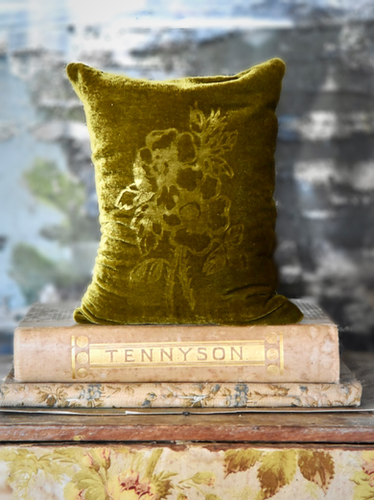 Golden Olive Velvet Sachet | JENNIFER LANNE