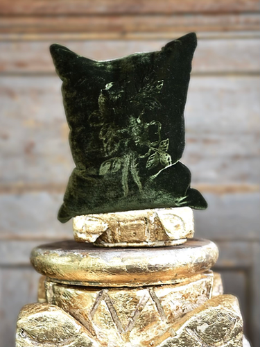 Dark Pine Velvet Sachet | JENNIFER LANNE