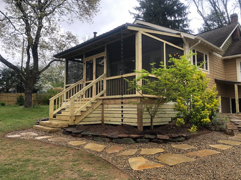 Screened-in Porch with Hardscape Entryway