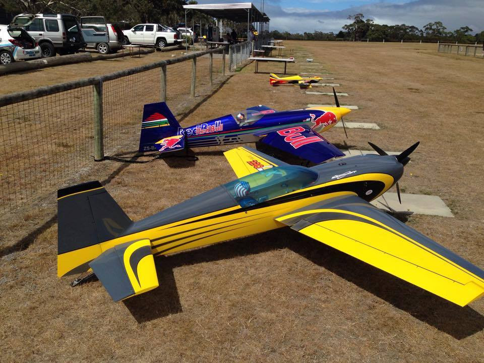 Extra 330lx 37% | Krill Model Aircraft