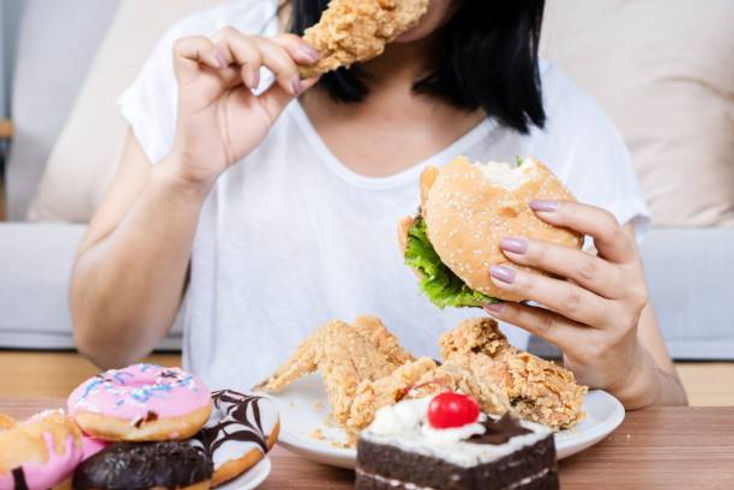 How To Dismiss The Urge To Binge Eat