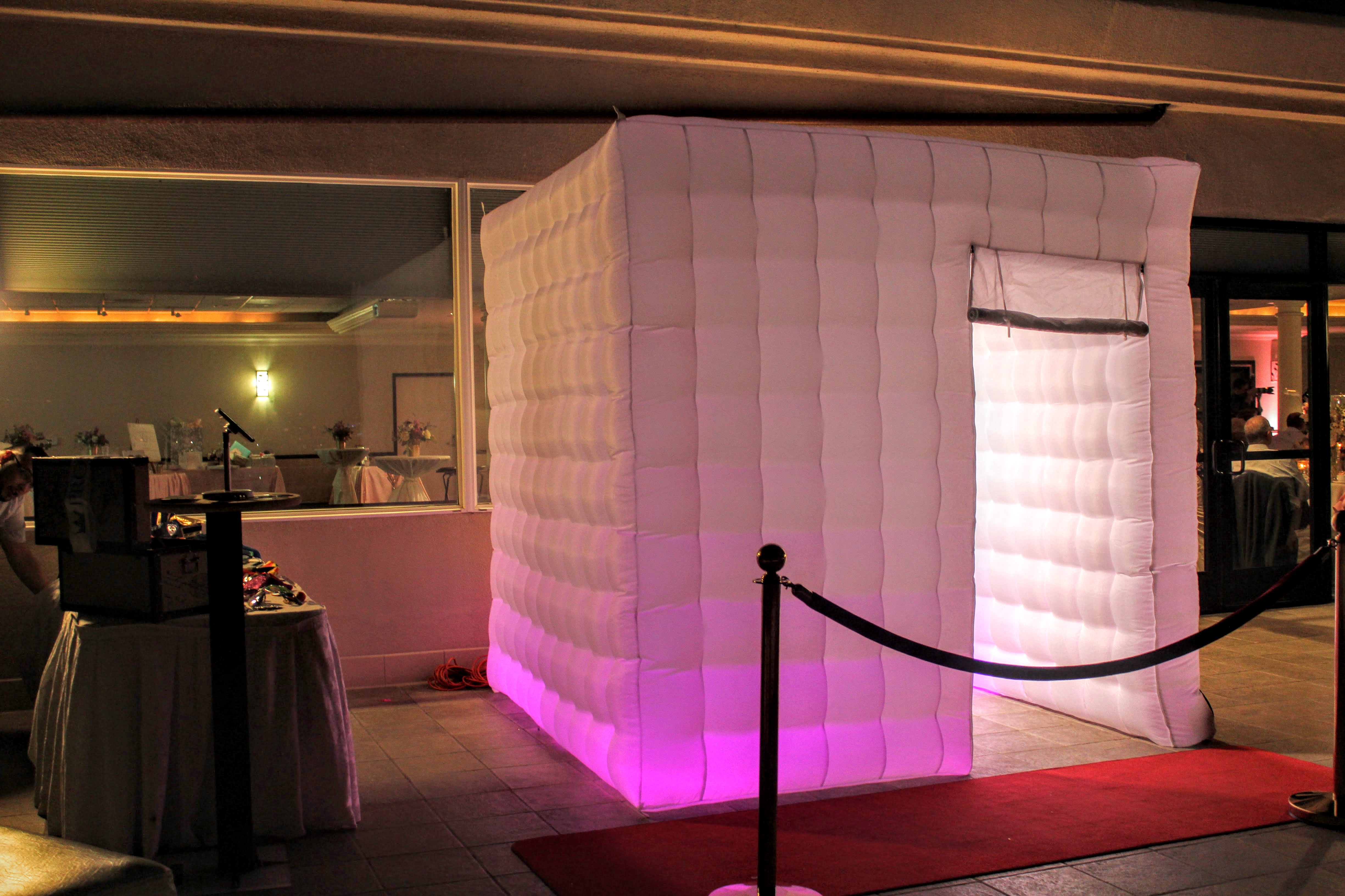 illuminate Photo Booths