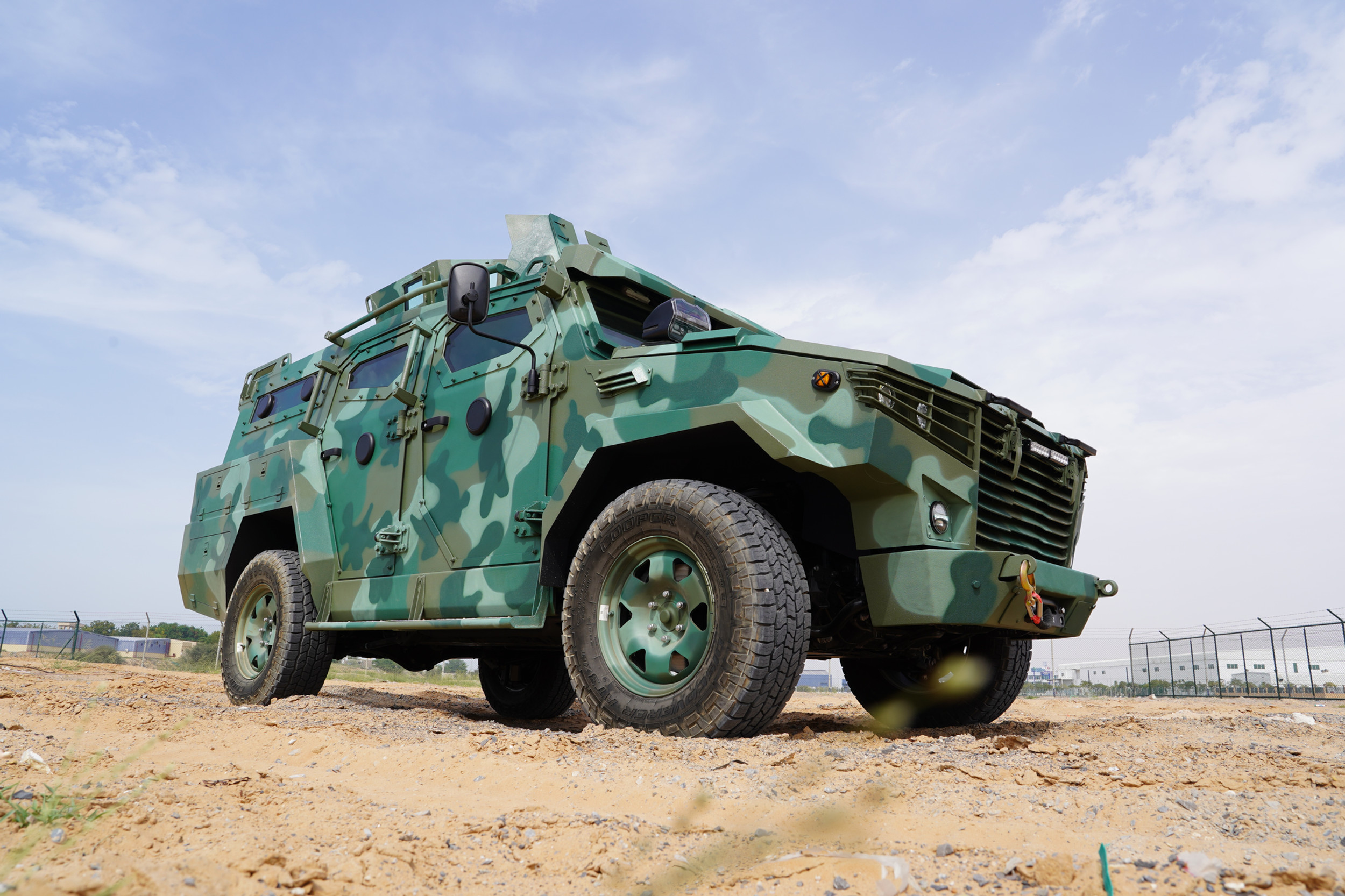 ROBUR LT-300 | ARMORED PERSONNEL CARRIER | TAG Dynamics