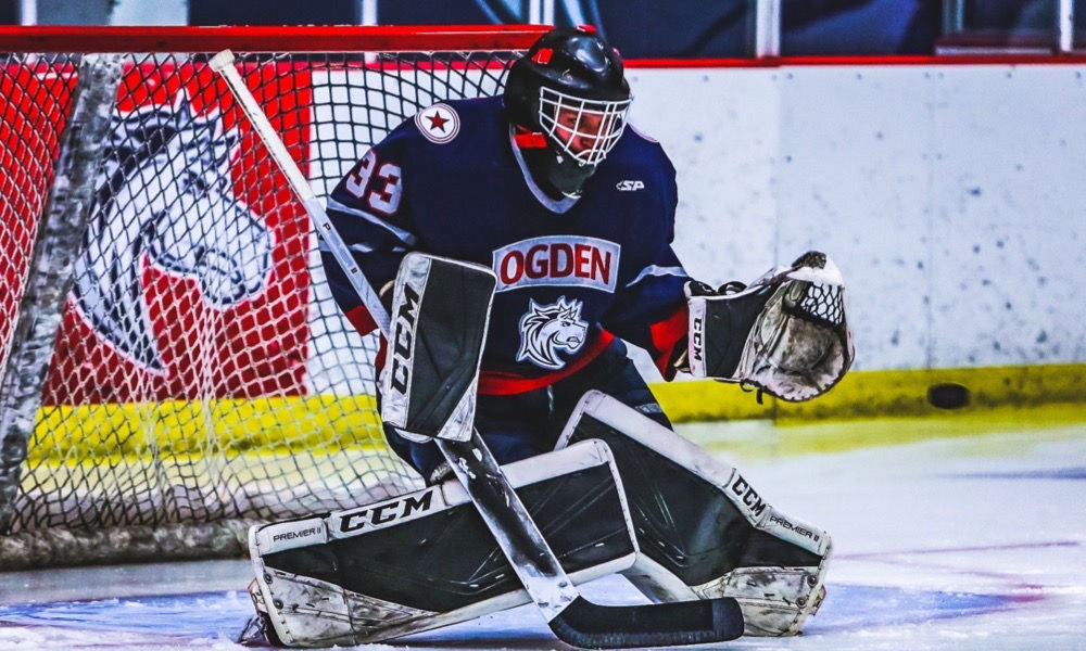 Mustangs complete regular season, win 19th straight in front of ...