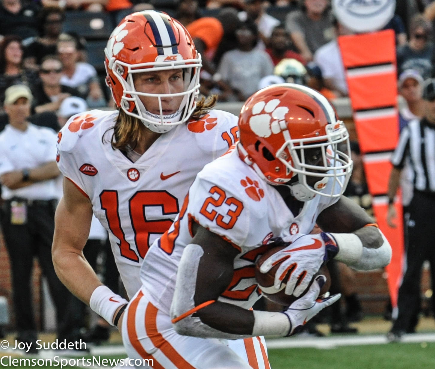 Lyn-J Dixon Named ACC Rookie of the Week - Clemson Sports News
