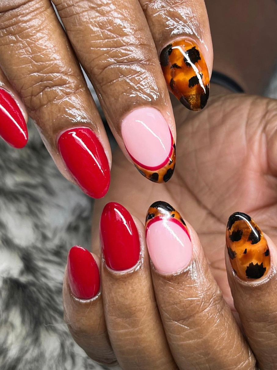 Structured Gel vs. Regular Gel Manicure: What's the Difference?