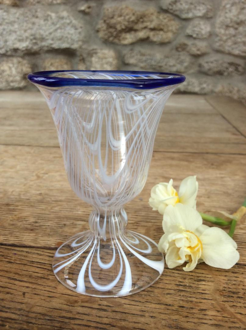 white enamel combed frigger 1800 | ABC Magazine