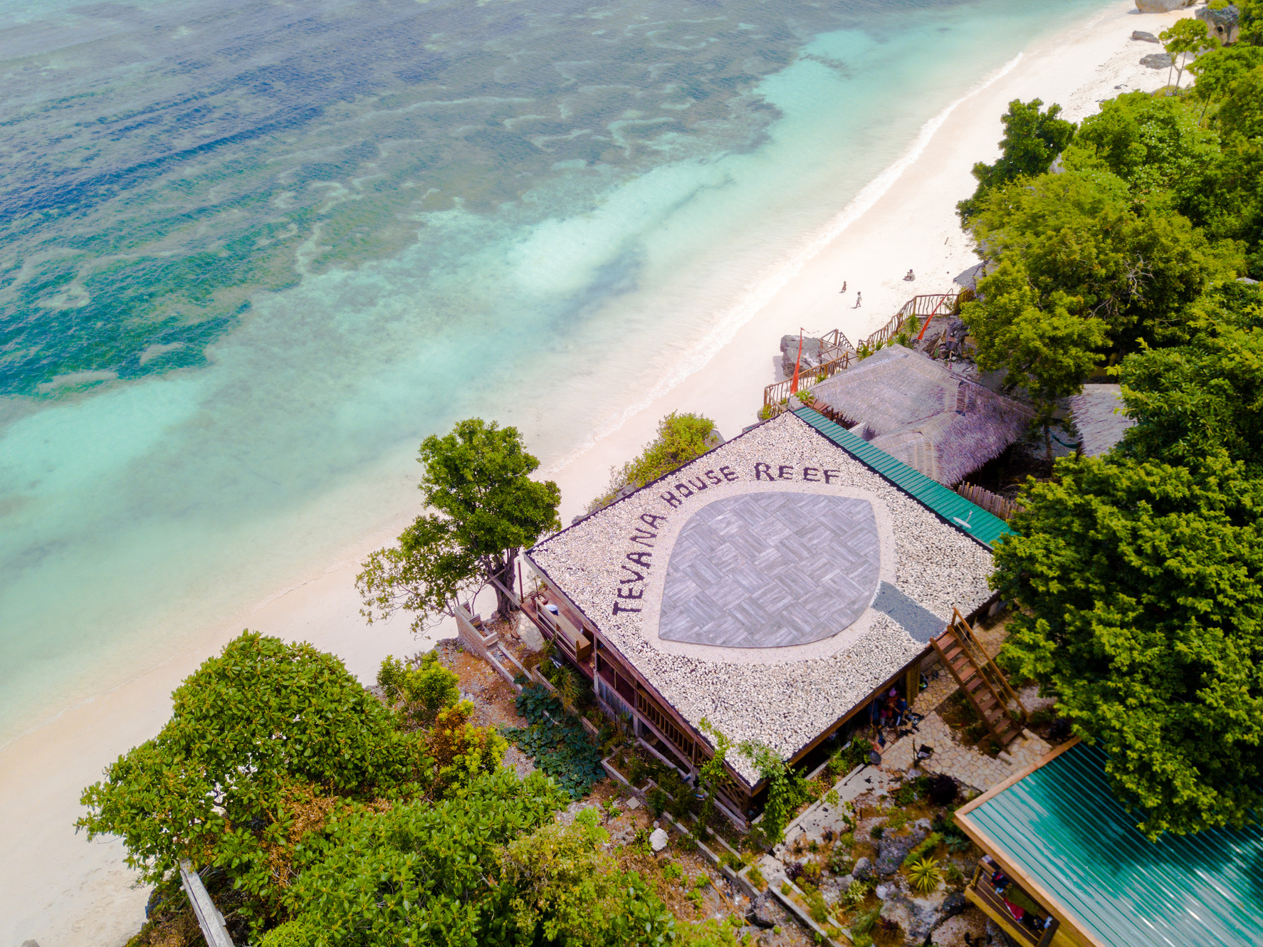 Eco Boutique Resort Bira - Scuba Diving | Tevana House Reef