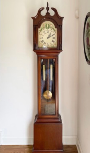 Colonial Manufacturing Company Grandfather clock Zeeland | Yesteryear ...