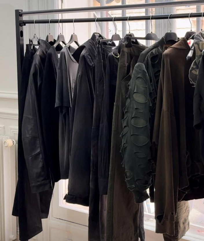 Alexander Digenova: Blending Couture and Chaos in his SS25 Collection