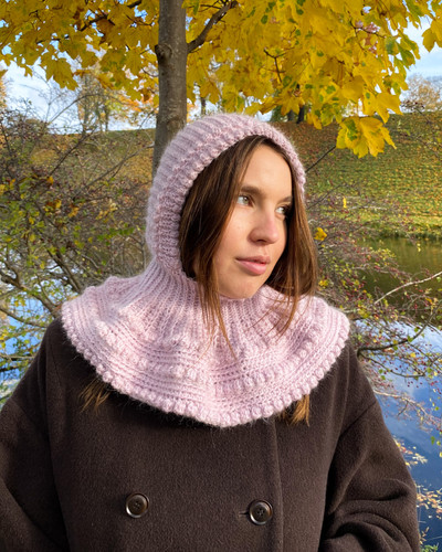 Ruffle Hood - Laura Hjertefryd