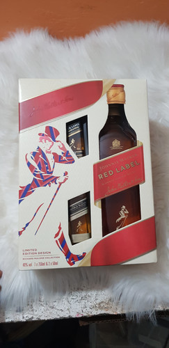 Johnny Walker Red Label Gift Set | Solutions Giant