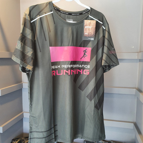 PINK RUNNING T-SHIRT | Capital Peak