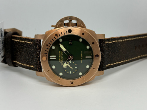 Panerai Luminor Submersible Green Dial Bronzo | AresWatchMexico