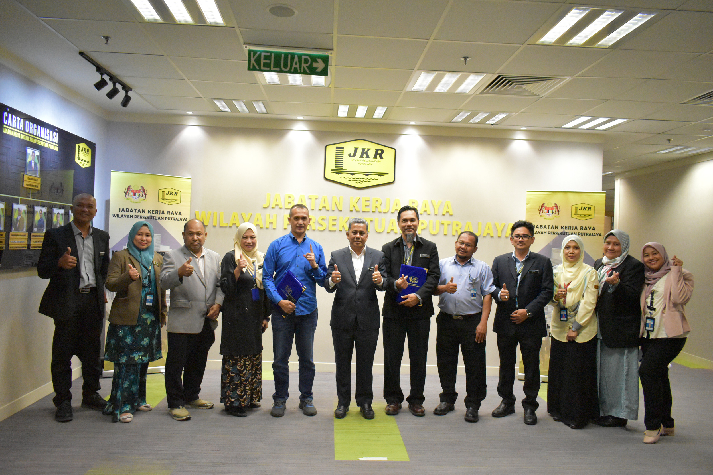SST Projek Penggantian Padang Sintetik Sekolah Presint 8(1)