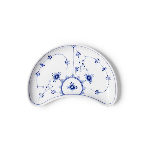 Blue Fluted Plain Half Moon Dish 21.5 cm | La Maison Rose