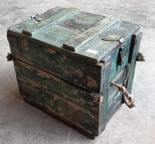 OLD ORIGINAL GREEN ARMY AMUNITION BOX | Antikadubai