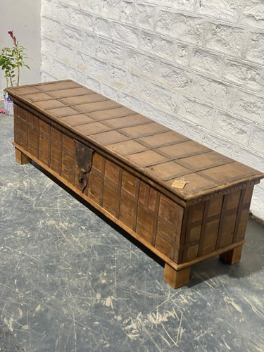 OLD LONG NATURAL TEAK WOOD FINISHING CHEST | Antikadubai