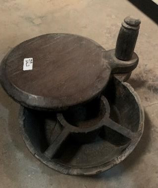 OLD ORIGINAL SMALL ROUND SPICE BOX | Antikadubai