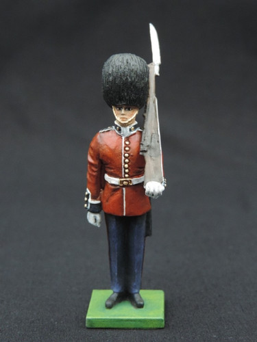 LMS46 Scots Guard Standing Rifle On Shoulder | British Toy Soldier Company