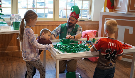 Features/Attractions | Holiday Hullabaloo | Clive