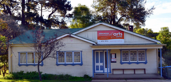 Art and Textile classes and workshops. Springwood Community Arts Centre