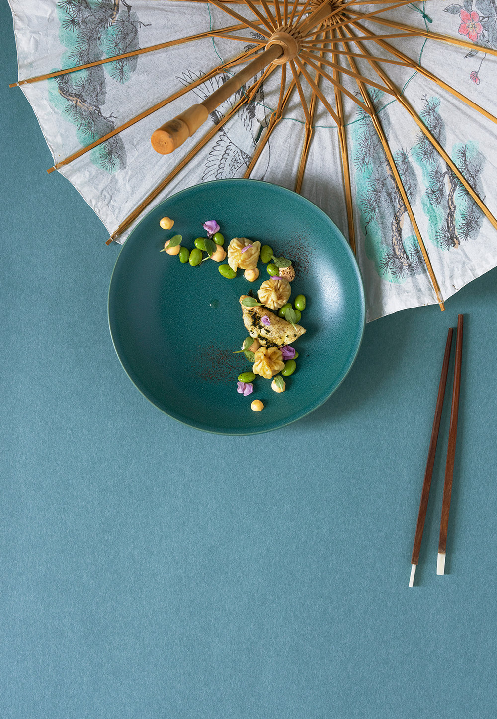 Dim sum with chilli mayonnaise