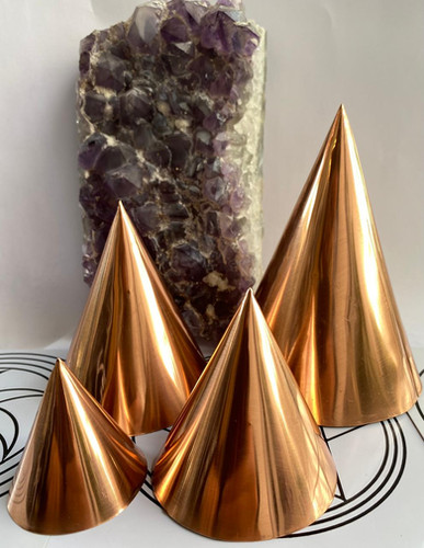 Kit Cones de Cobre - 4 tamanhos | Magia dos Cristais