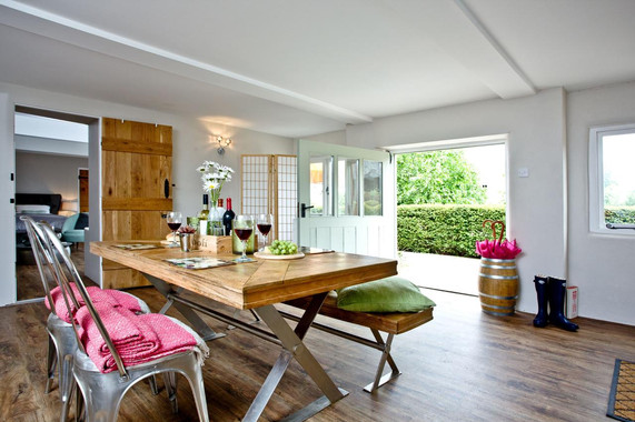 The Wine Lodge | Kenton Park Estate