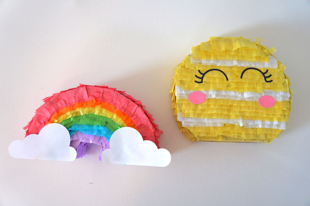DIY Mini Pinatas!