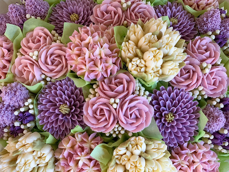 Floral Cupcakes | Bakes in Bloom | Rugeley, Staffordshire