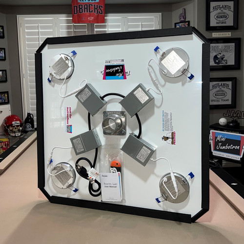 MODEL BASE | Mini Jumbotron