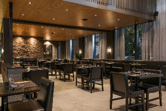 Restaurante Poco Tapas completa 13 anos e recebe prêmio do Tripadvisor