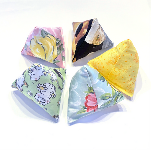 Catnip Pyramids | Revodna British Cats