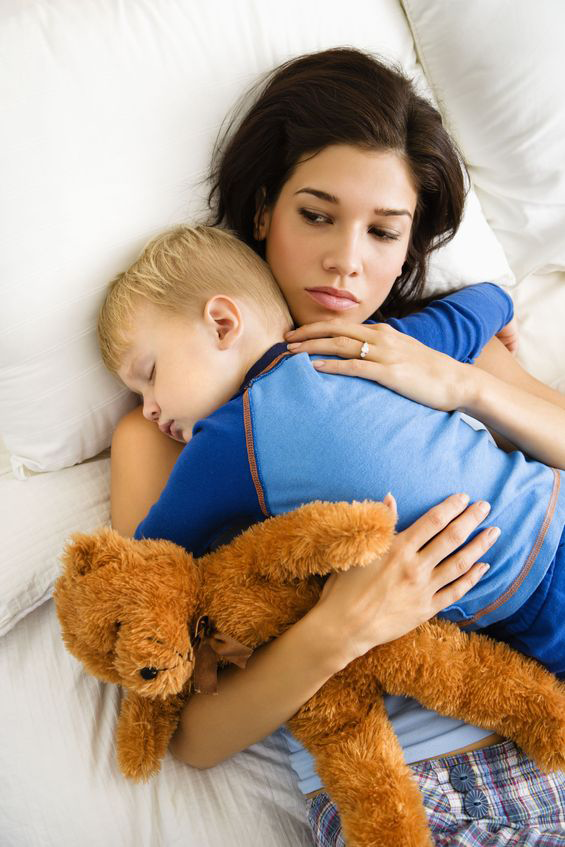 Bedtime Anxiety : Helping Your Child Sleep Alone