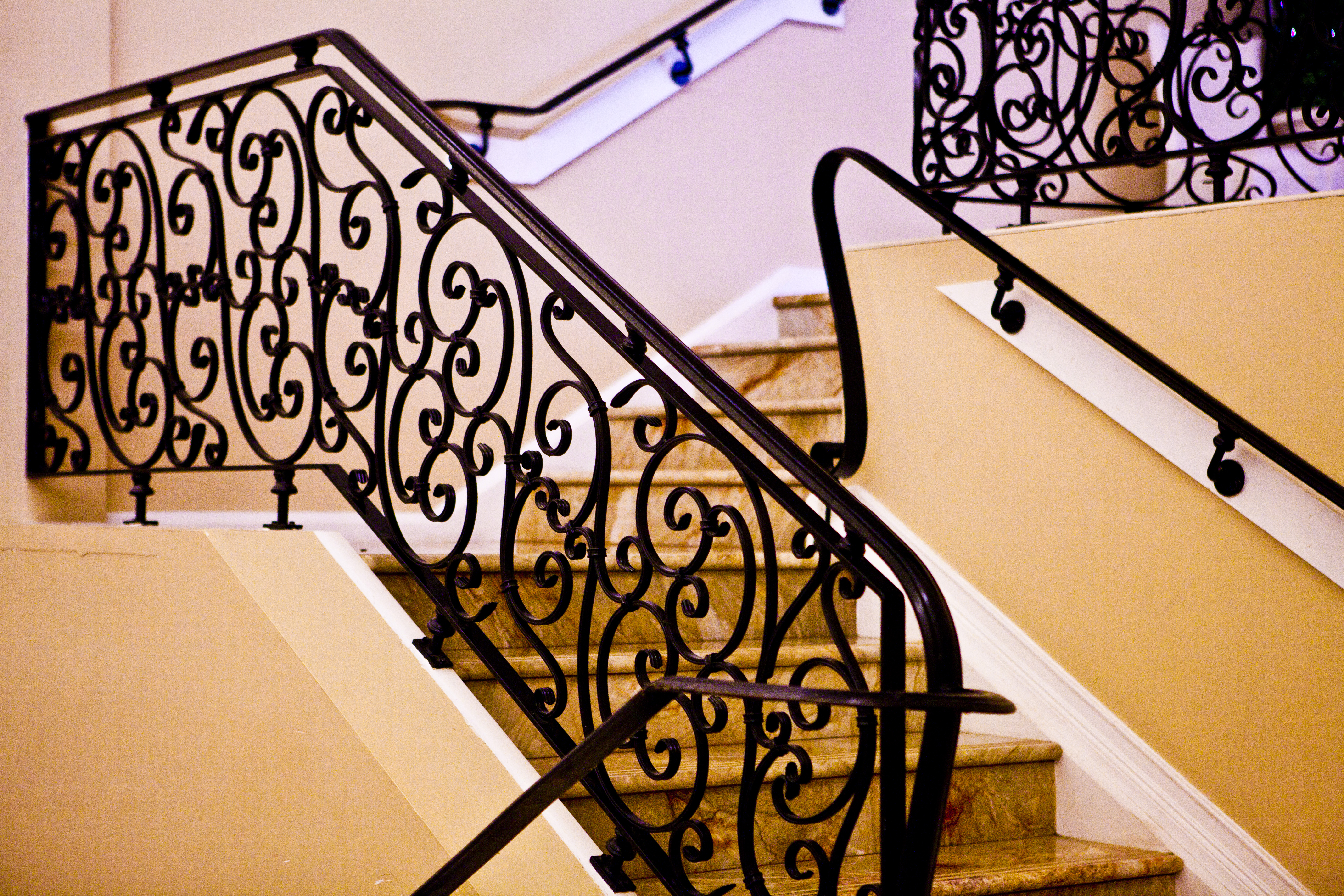 COMMERCIAL GALLERY | possenti-hof